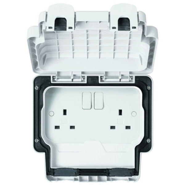 MK Masterseal Plus™ 2-Gang 2-Pole Switched Socket 13A IP66 White ... MK Masterseal Plus™ 2-Gang 2-Pole Switched Socket 13A IP66 White ...